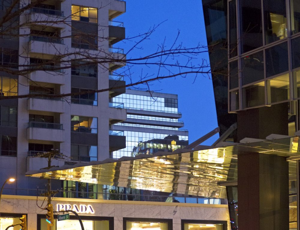 Vancouver alley in the DTES - Nikkles Design Agency